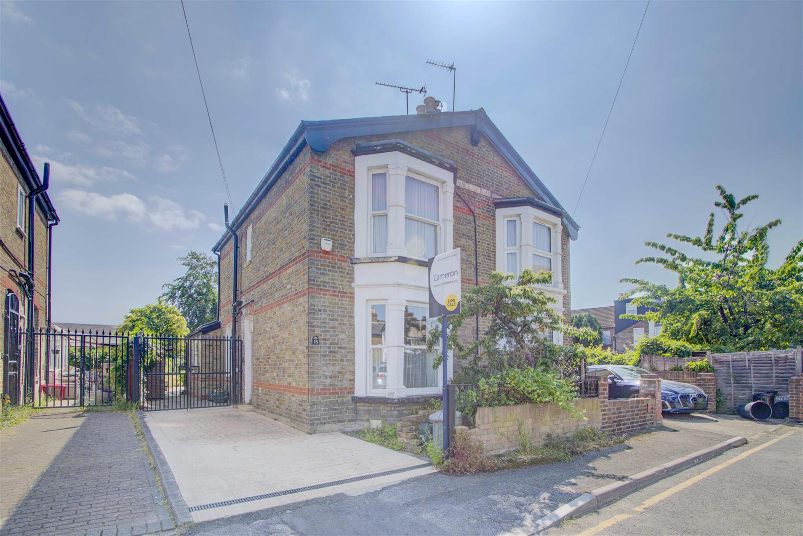 3 Bedroom House Semi Detached For Sale In Tachbrook Road Uxbridge