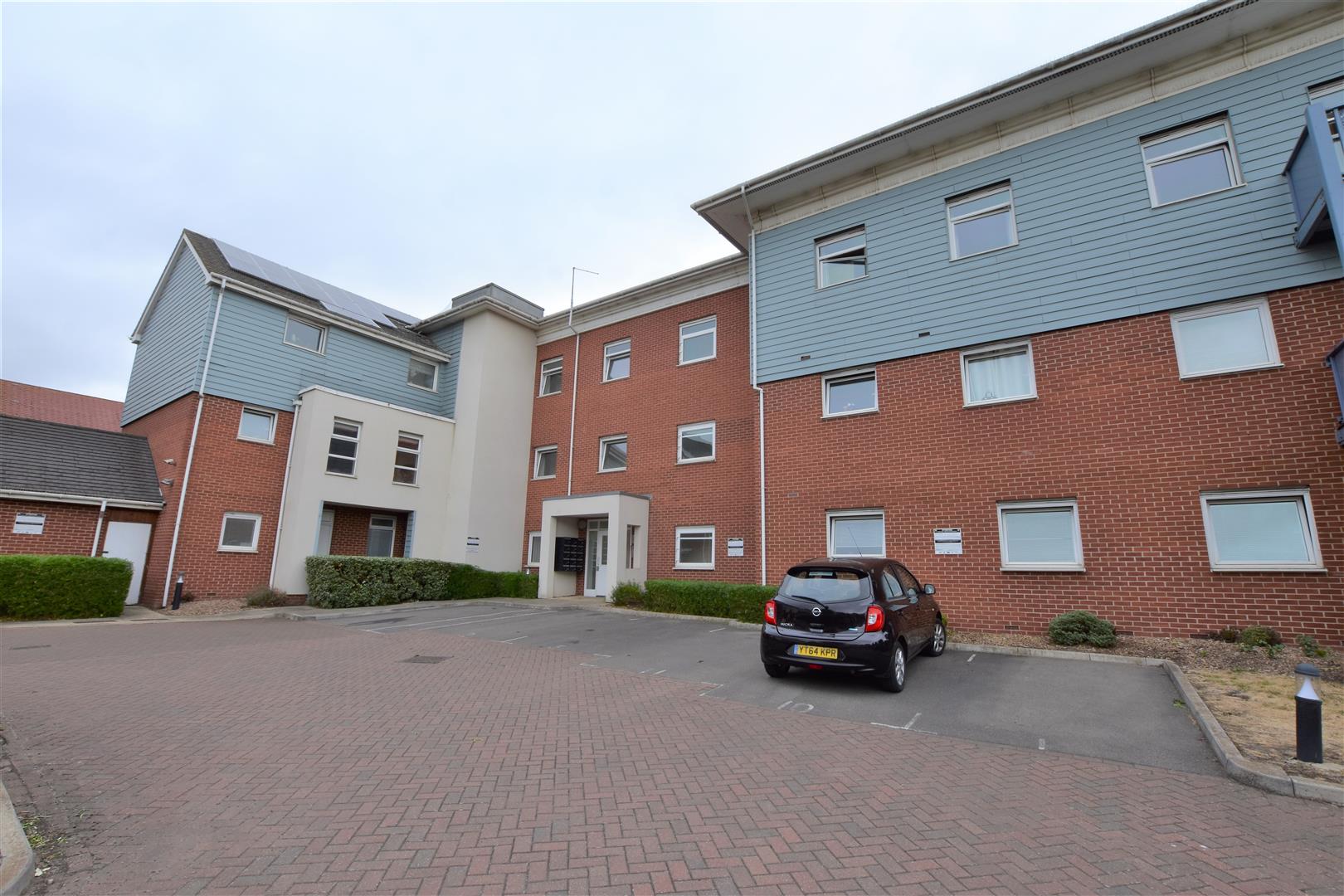 2 bedroom Apartment for sale in Wraysbury Drive, Yiewsley, | Cameron